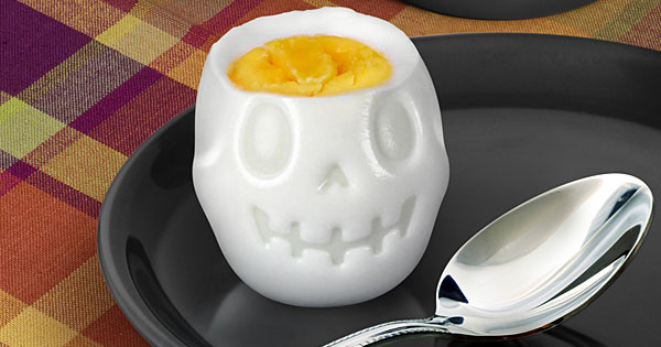 Turn Eggs Into Skulls For Halloween Breakfast With This Fun Mold ...