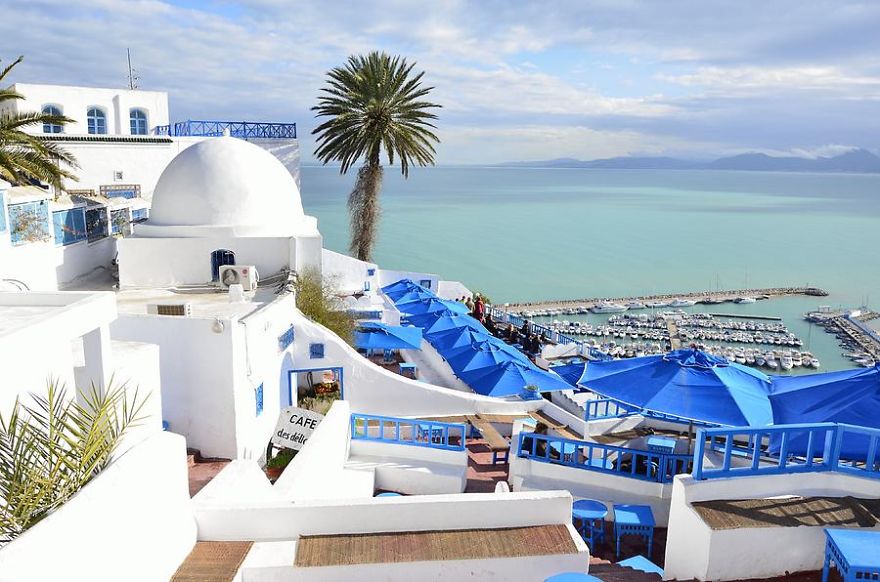 103 Of The Most Stunning Cliff-Side Towns And Villages | Bored Panda