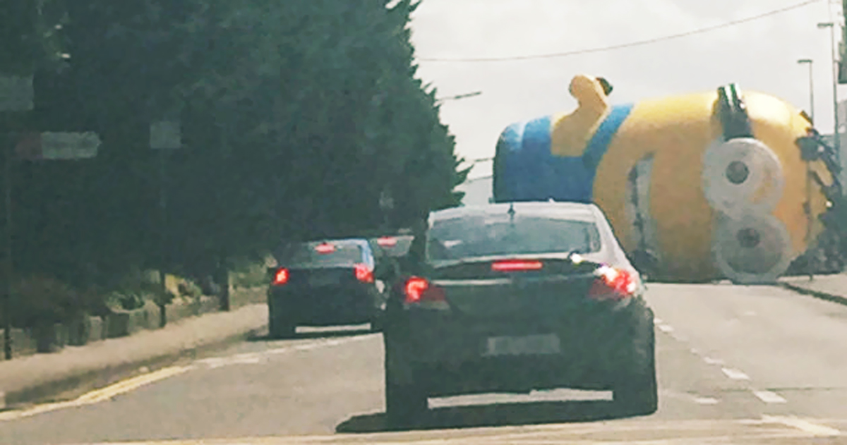 Giant Minion Causes Traffic Chaos In Ireland | Bored Panda