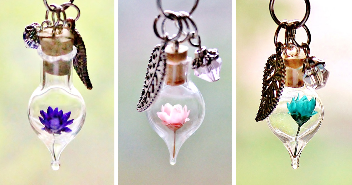 Terrarium Necklaces That Let You Carry A Tiny Piece Of Nature With You ...
