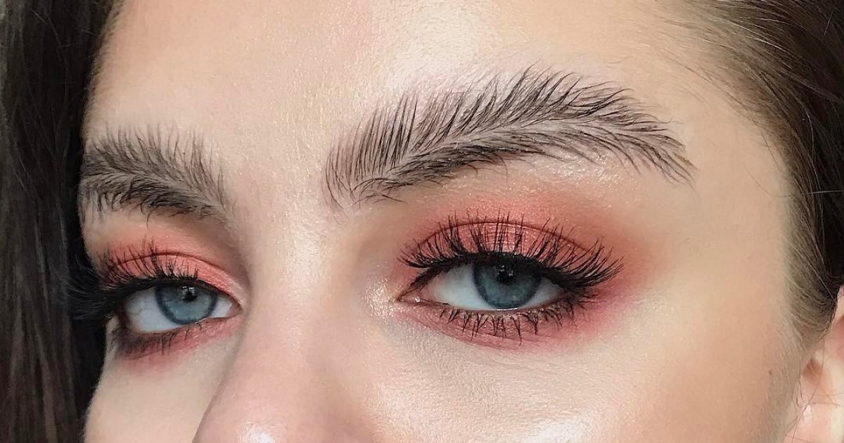 Feather Brows Is The Newest Trend Nobody Expected | Bored Panda