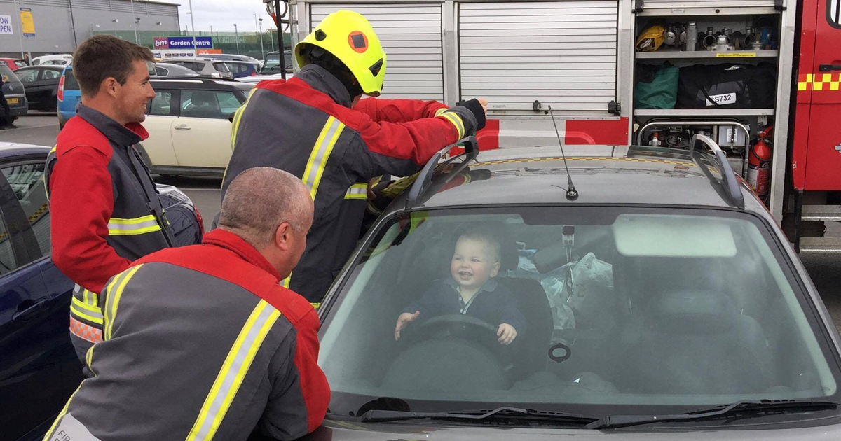 Toddler Can’t Stop Laughing After Locking Himself In Car While 5 ...