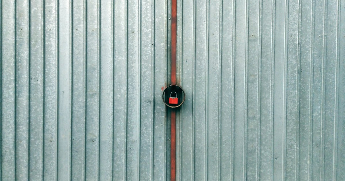After You Watch This Post You Will See Parallel Lines Everywhere Around ...