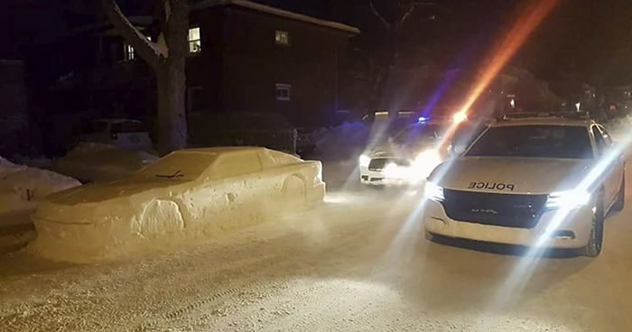 Internet Can’t Stop Laughing At These Cops Who Ticketed A Car Made Of ...