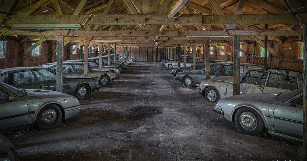 I Photographed This Decaying Car Collection | Bored Panda