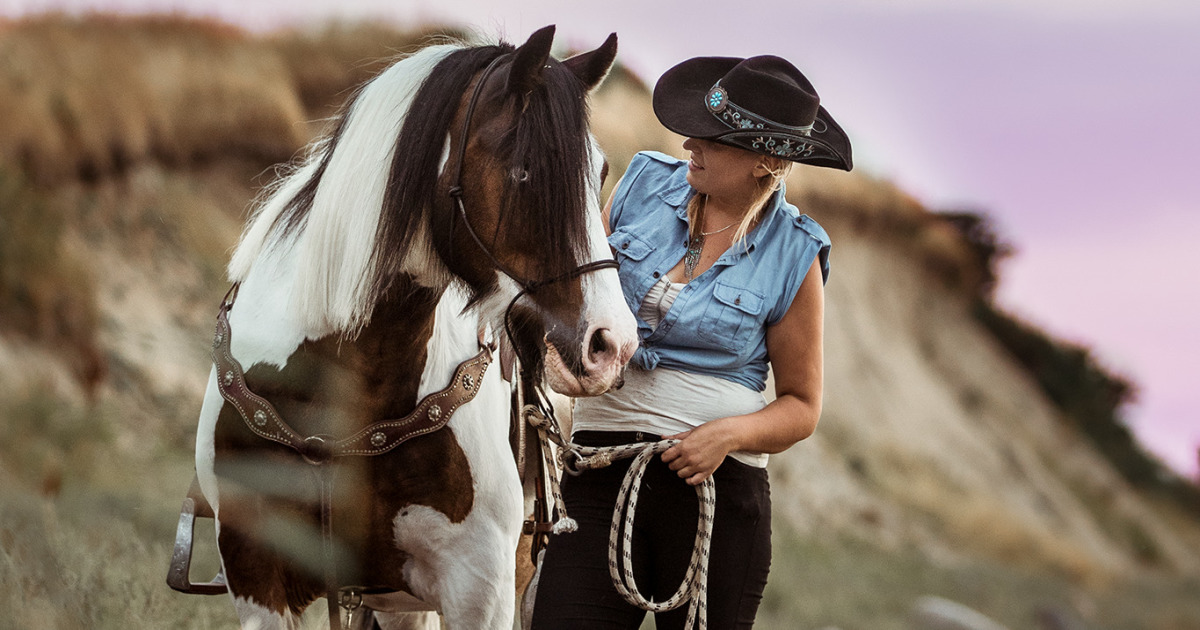 I Photograph The Special Bond Between Horse And Human | Bored Panda