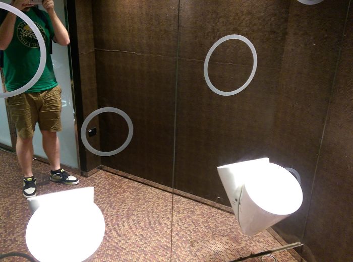 54 Times Bathroom Mirrors Made People Laugh Out Loud Or Cry | Bored Panda